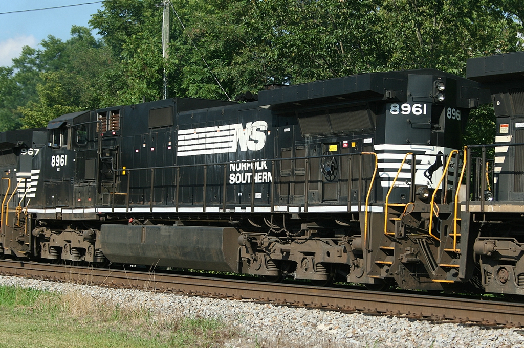NS 8961